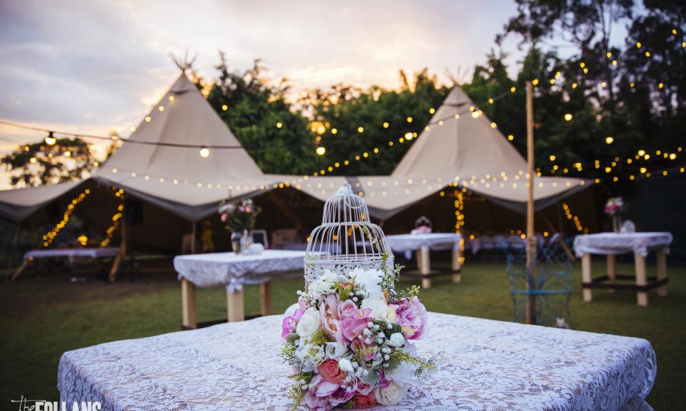 Absolutely stunning tipi wedding with a vintage twist